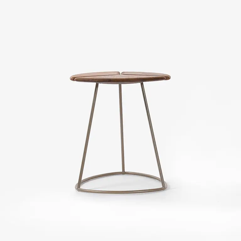 【HOLA】CORE ONE 自然風花瓣型胡桃實木三角邊几45*45*H51｜新北中和｜Global Mall 環球Online